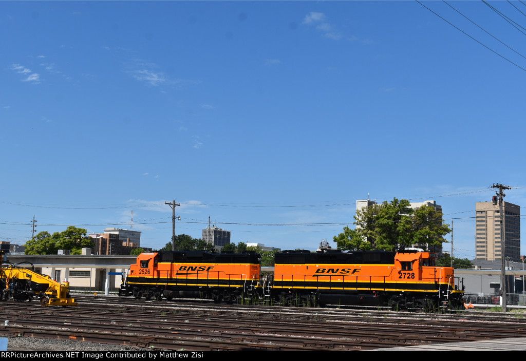 BNSF 2526 2728